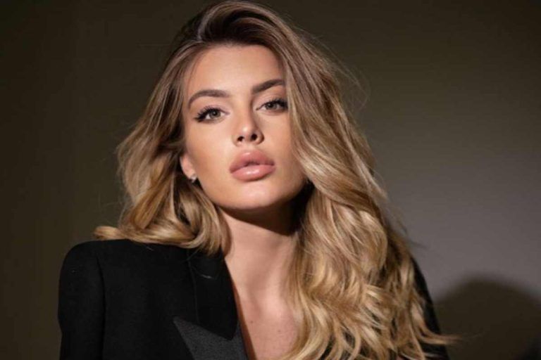 Sophie Codegoni stravolge il suo look e sembra un'altra persona ...