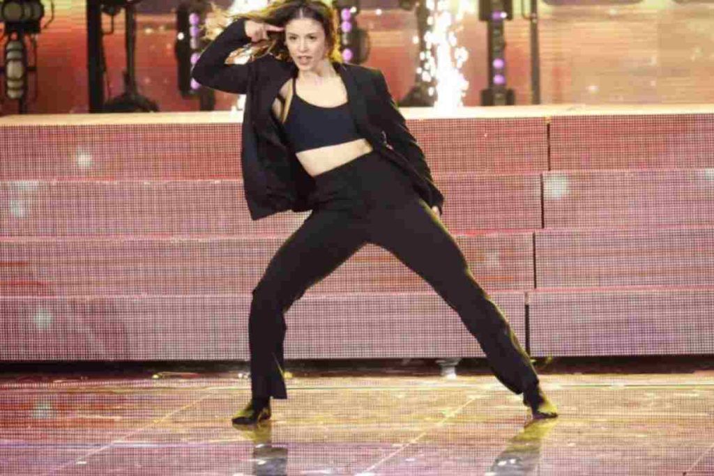 Amici, che fine ha fatto l'ex ballerina Serena Carella? Eccola oggi - ARLEX